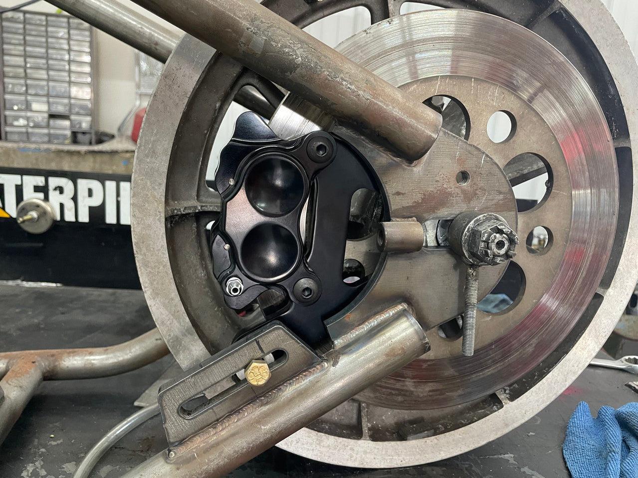 Sportster Hardtail Brake Caliper Bracket For Mid USA Caliper - Black ...